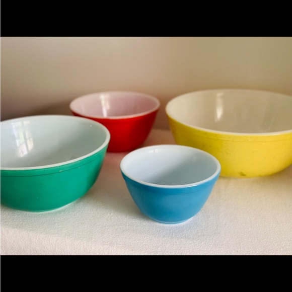 Pyrex | Kitchen | Vintage Pyrex Mixing Bowl Set | Poshmark
